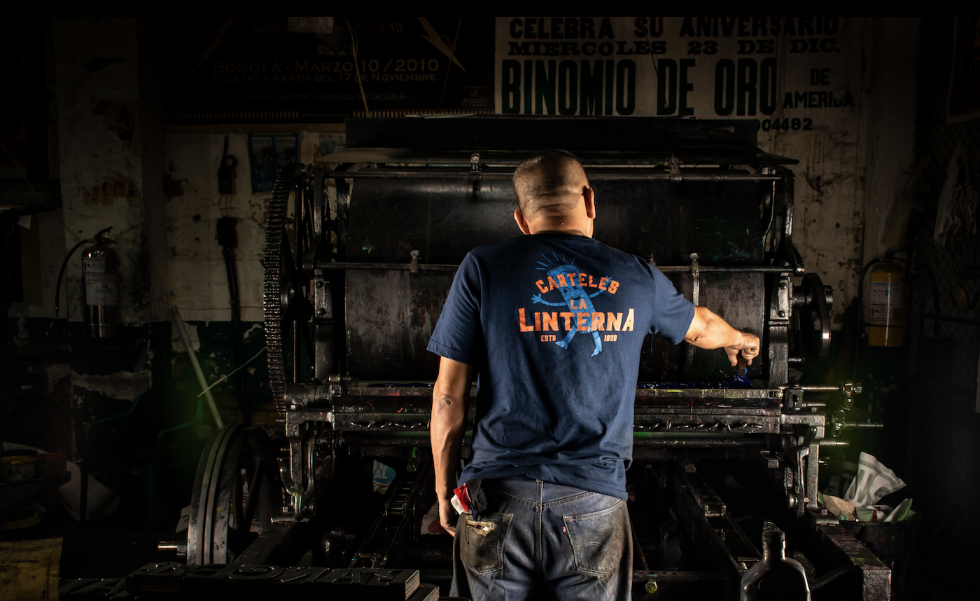 EXPOSICIÓN DE CARTELES LA LINTERNA CALI @ REY VINILO MX - REY VINILO